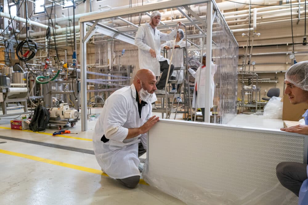 Subzero Engineering donates SIS 212 cleanroom to Purdue University ...